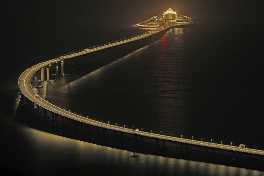 World's Longest Sea Bridge Opens With Underwater Tunnel, Links China ...