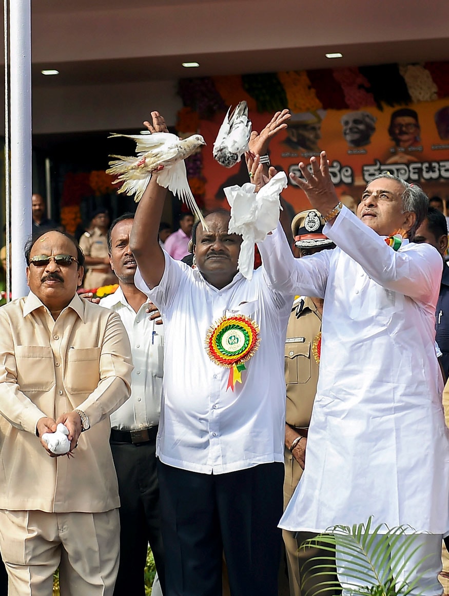 Day in Photos - November 1: Aircel Maxis Case; Ind Vs WI Cricket; 63rd ...