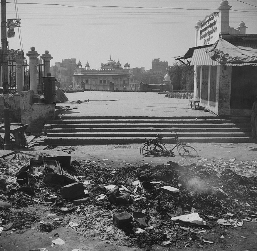 Rare Pictures Show The Horror of Deadliest Riots That Shattered Many ...