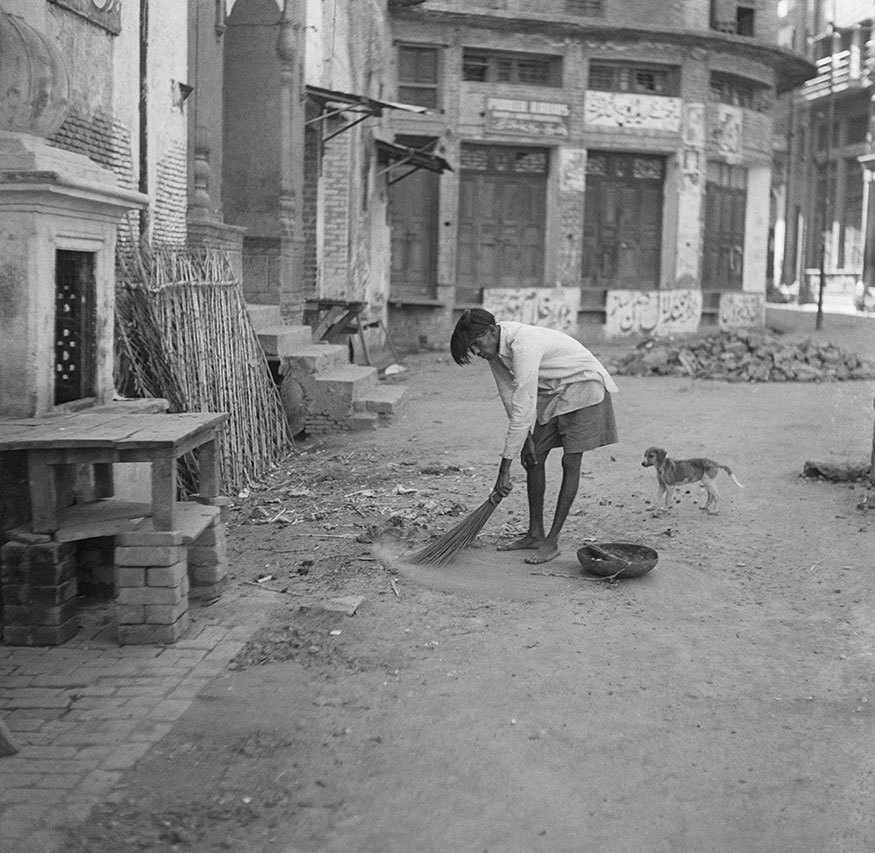 Rare Pictures Show The Horror of Deadliest Riots That Shattered Many Lives