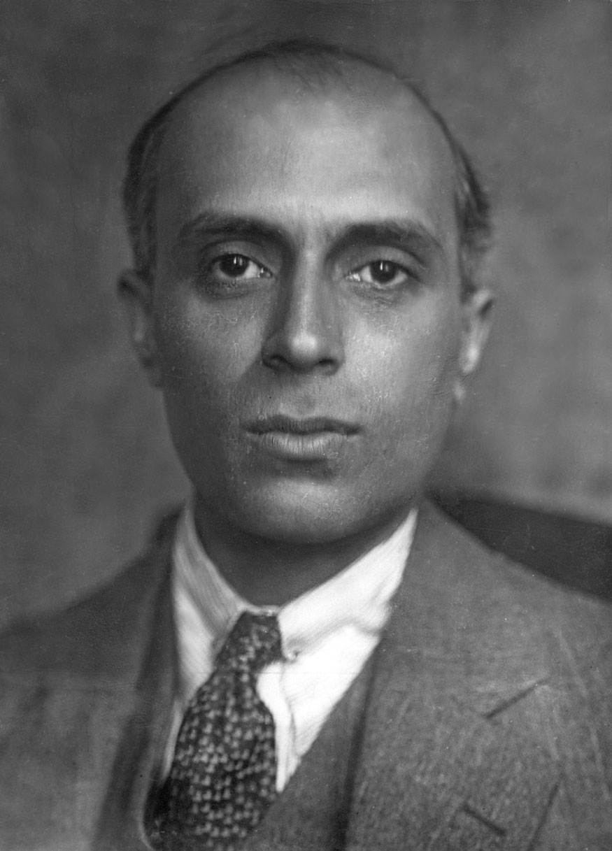 Rare Photos of First Prime Minister of India - Pandit Jawaharlal Nehru ...