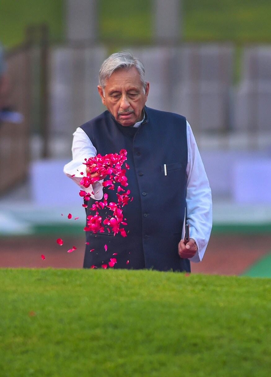 Political Leaders Pay Tribute to Nehru on Birth Anniversary - News18