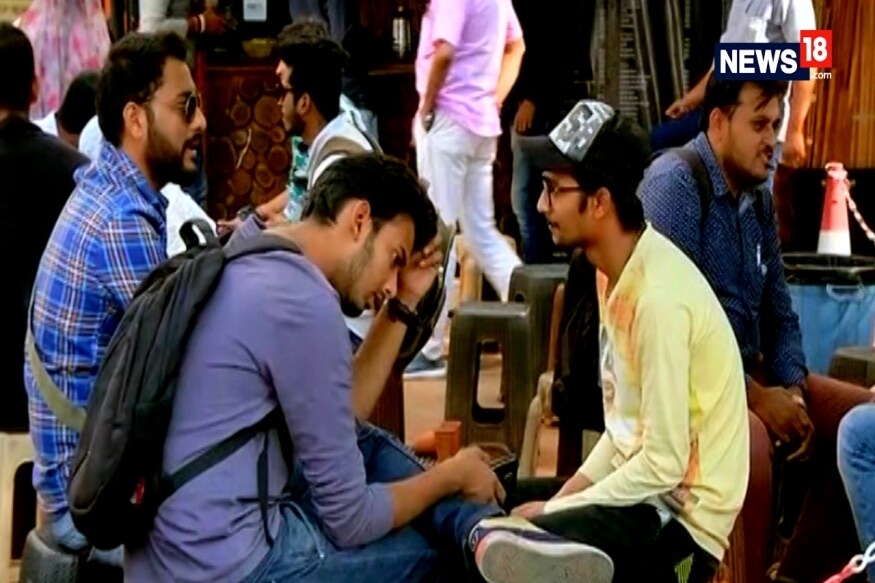 Rizwanur Rehman's wife Priyanka Todi attends awards gala - News18