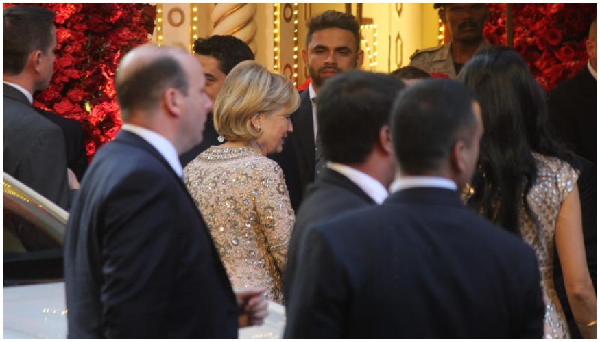 Pictures From Isha Ambani & Anand Piramal's Royal Wedding - News18