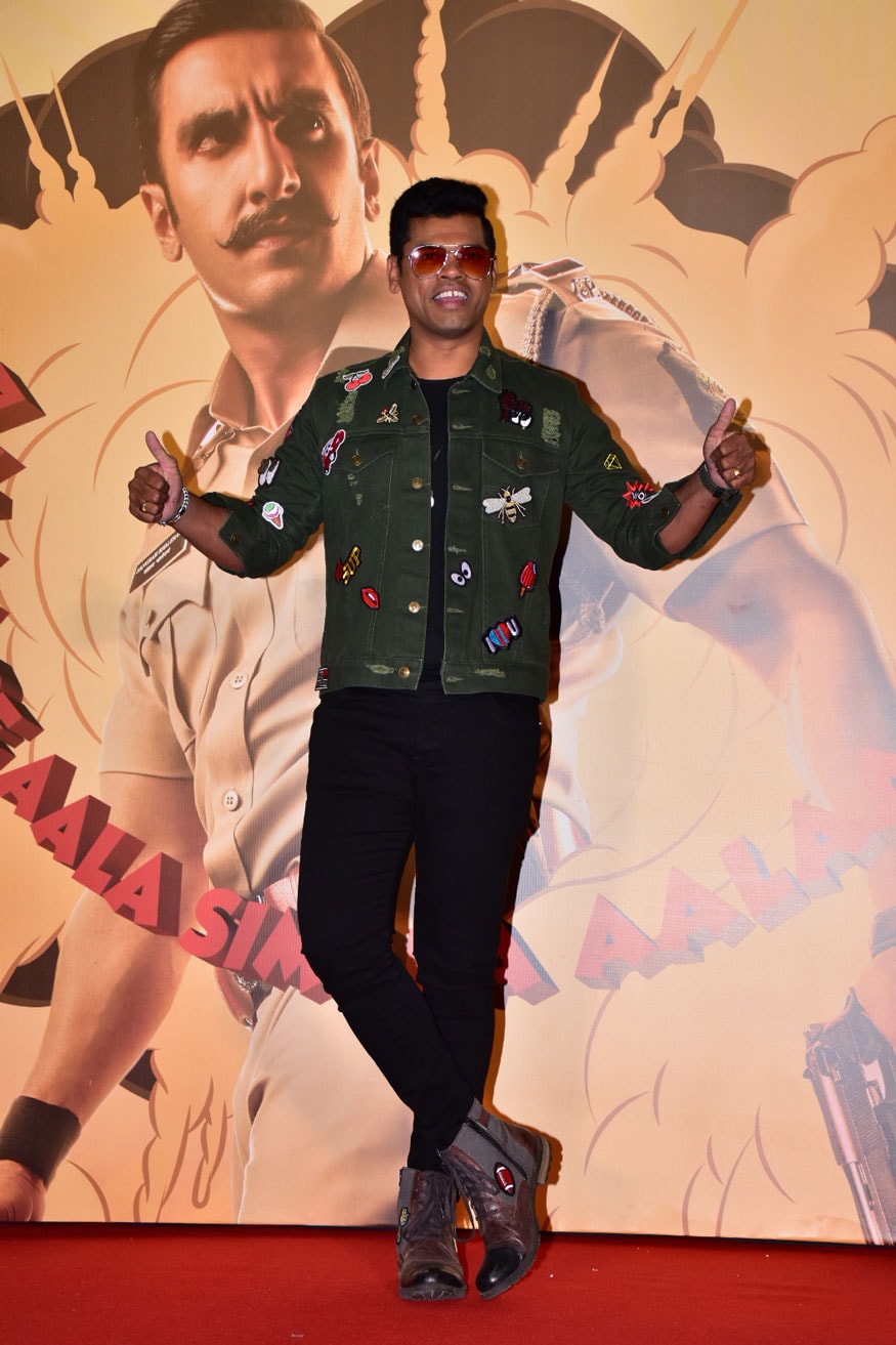 Ranveer Singh and Sara Ali Khan Launch 'Simmba' Trailer - News18