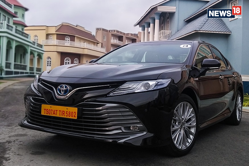 2019 Toyota Camry Detailed Image Gallery - See Pics - News18