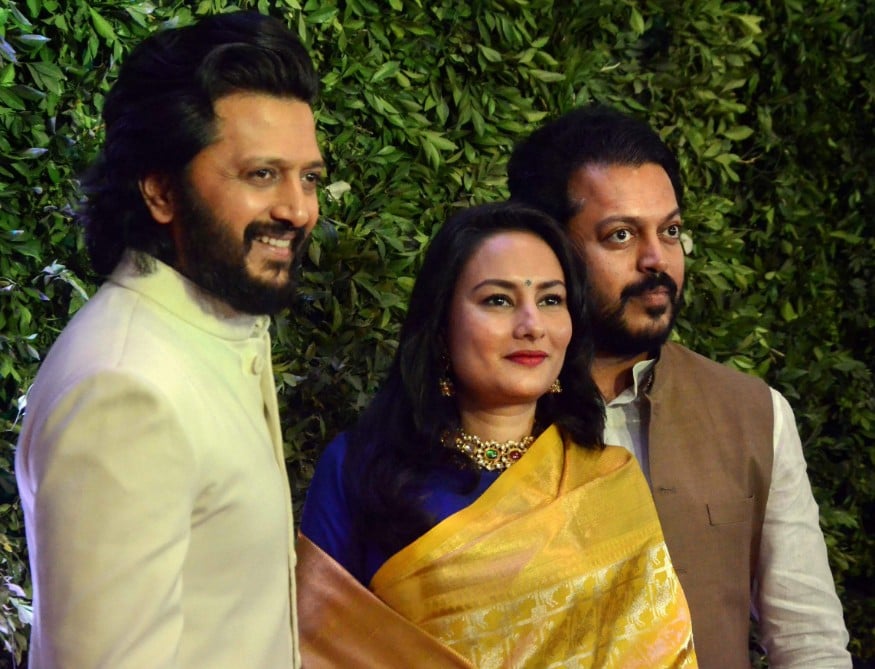 Bollywood Stars Glam Up Amit Thackeray's Wedding - News18