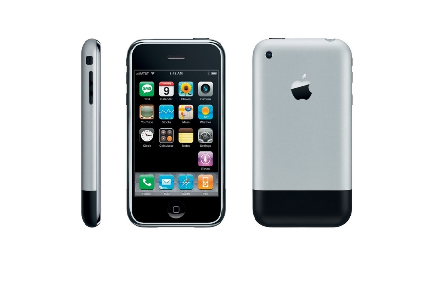 Apple iPhone at 12 Years: 21 iPhones Later, a Journey of Evolutions And ...
