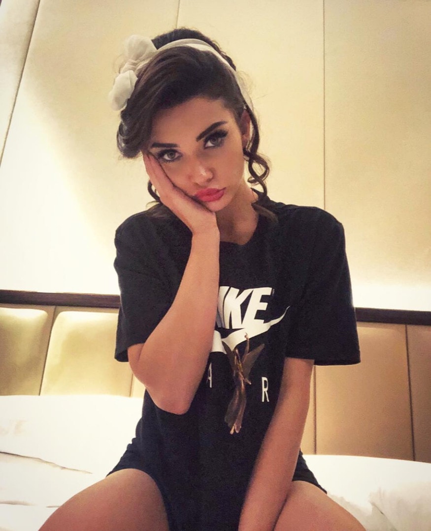 Amy Jackson Takes 'Lockdown Flower Baths' to 'Next Level' - News18