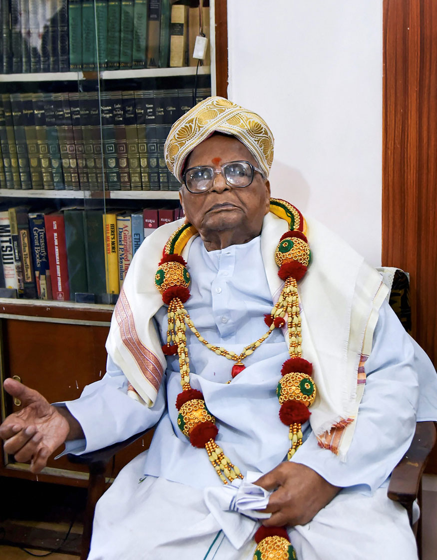 Day in Photos - January 14: Kumbh Mela Fire; Australian Open; Makar ...