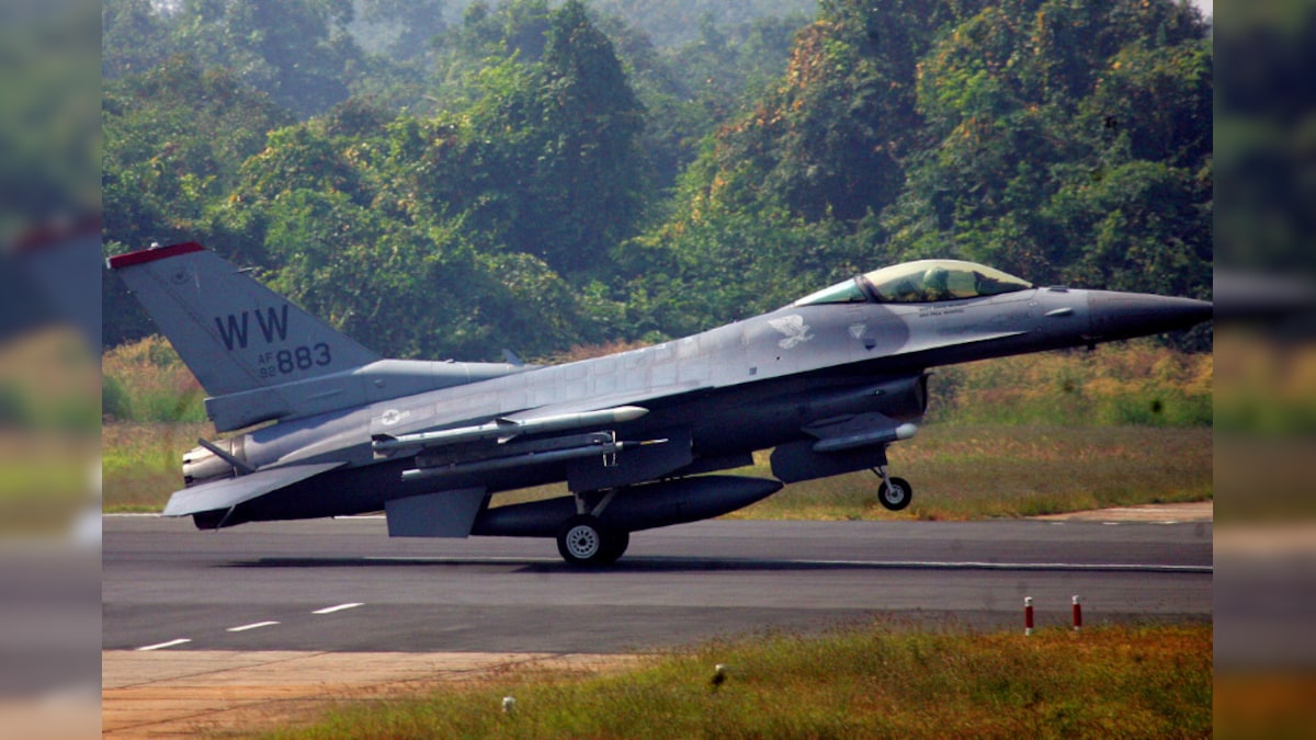F-16 Fighter Jet Crashes into California Warehouse With Burst of Flames ...