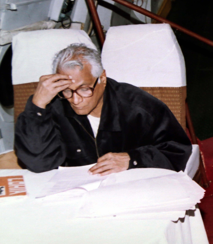48 Rare Photos of George Fernandes - News18