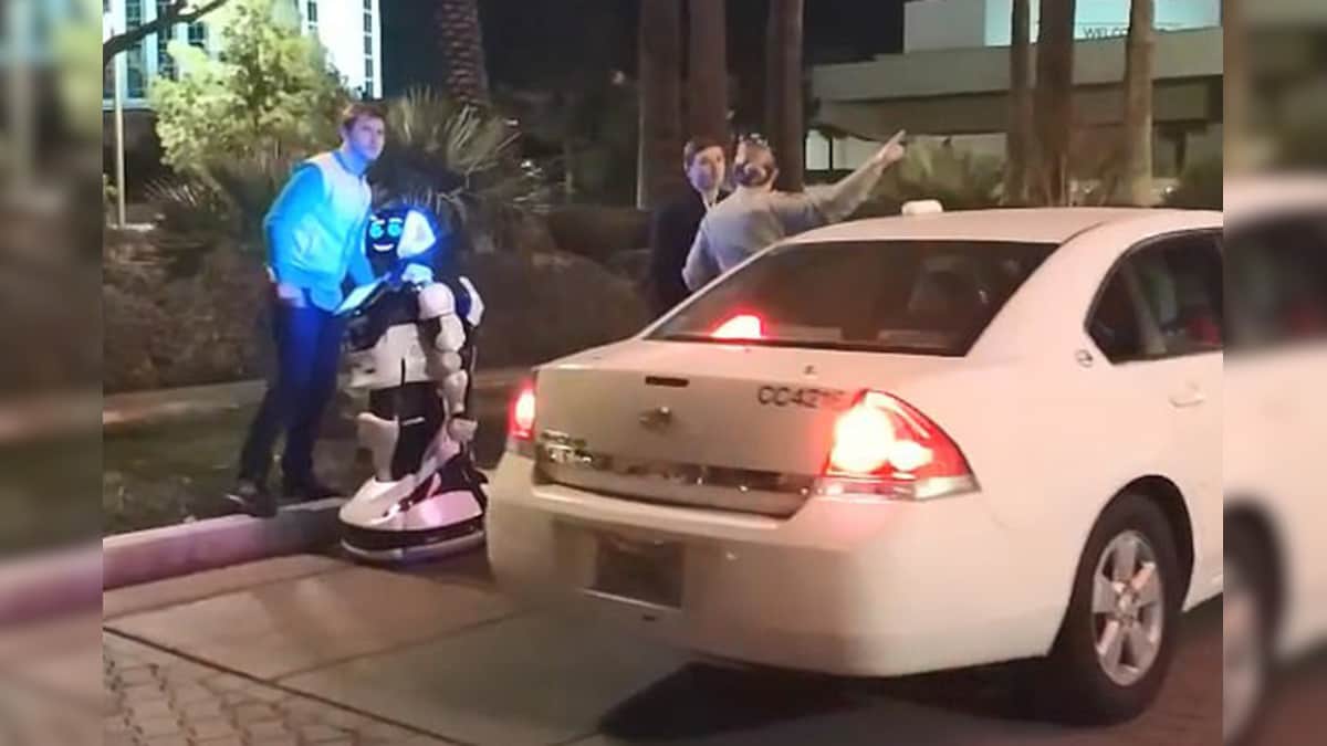 Tesla Involved in Yet Another Accident, Hits Humanoid Robot in Las ...