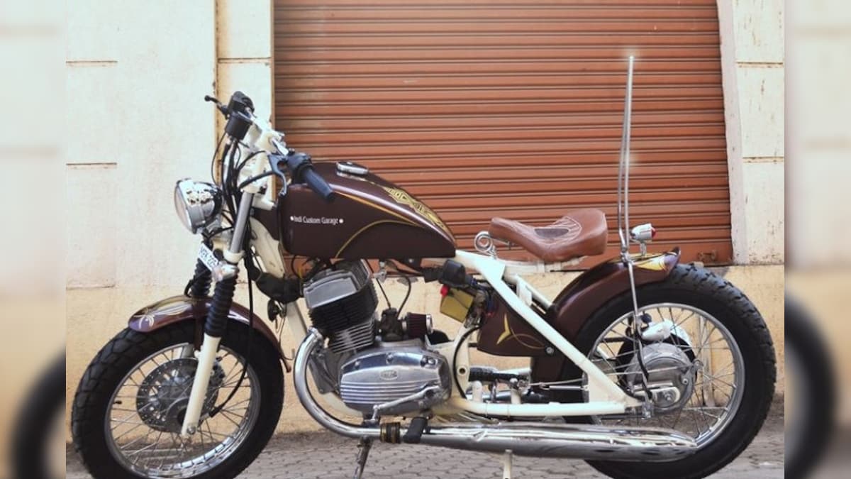 Iconic Yezdi 250 Motorcycle Modified to Get Bobber Style, Retains Retro ...