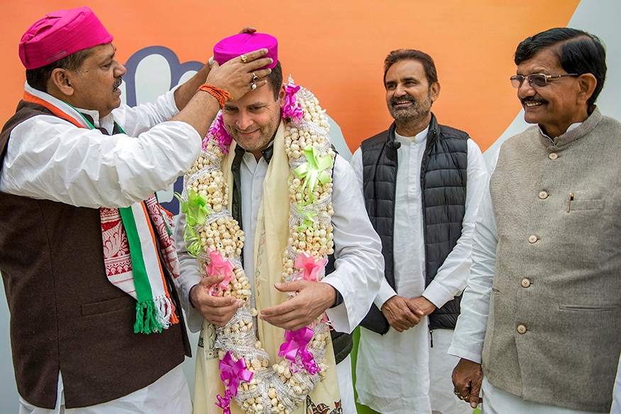 Cricketer-Turned-Politician Kirti Azad Joins Congress - News18