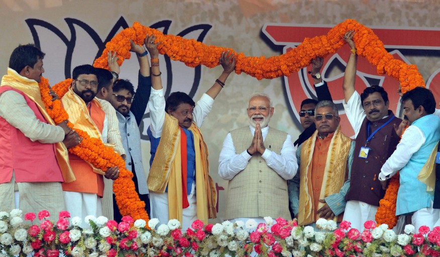 PM Modi Addresses 'Save Democracy' Rally in Durgapur - News18
