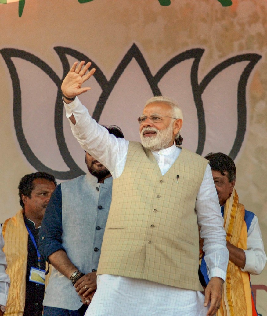 PM Modi Addresses 'Save Democracy' Rally in Durgapur - News18