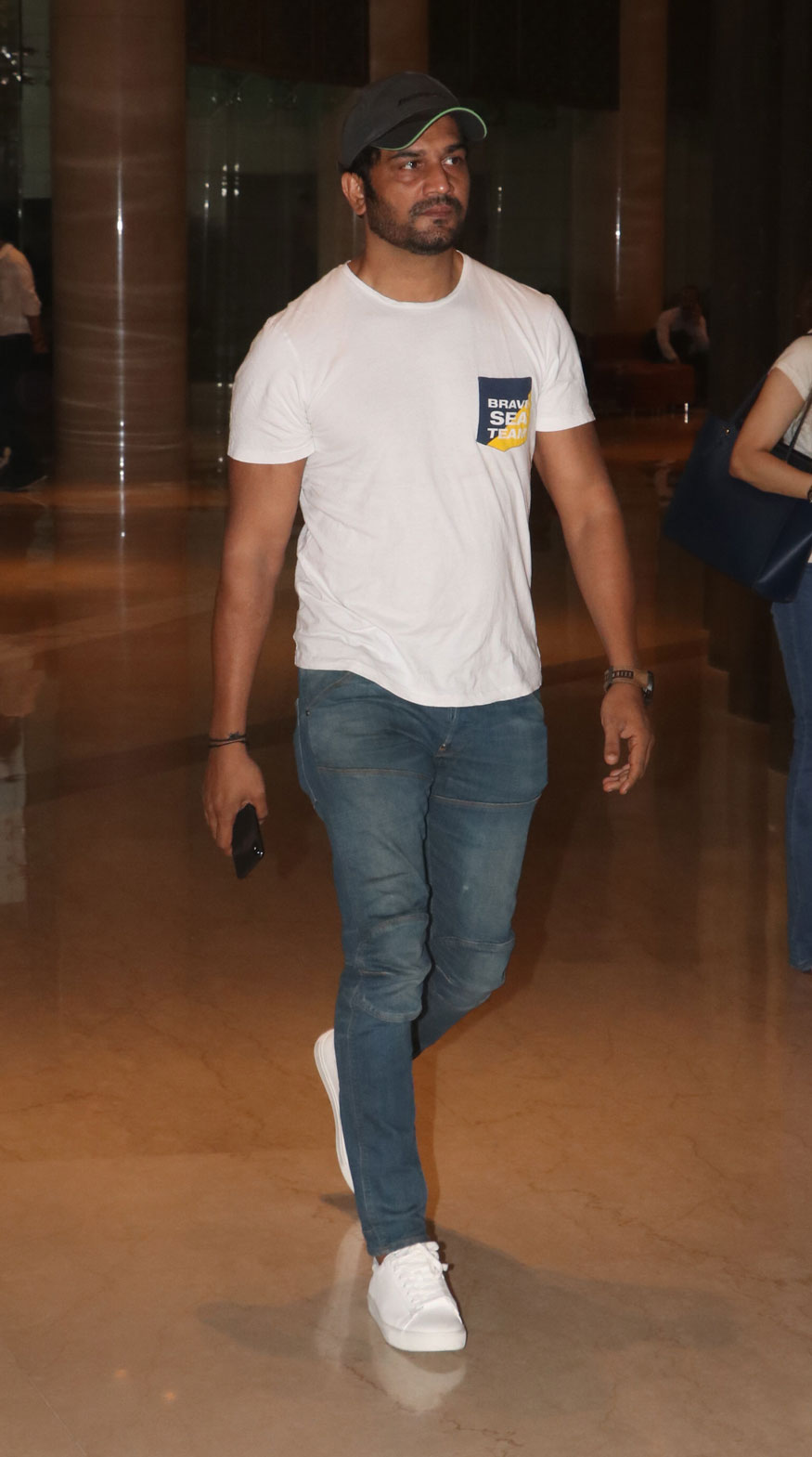 Vikram Phadnis' Mother's Prayer Meet: Bollywood Stars Pay Tribute