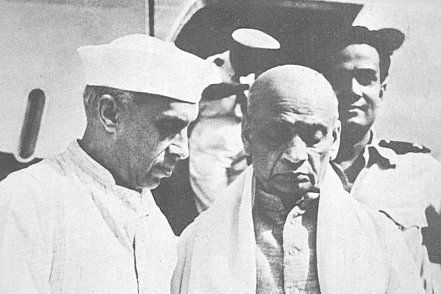 Rare Photos of First Prime Minister of India - Pandit Jawaharlal Nehru ...