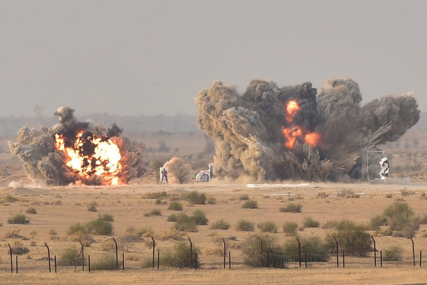 Vayu Shakti 2019: IAF Commandos Showcase Their Strength in Pokhran