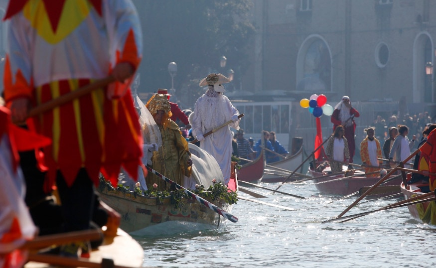 Venice Carnival Kicks Off With Spectacular Gandola Parade - News18