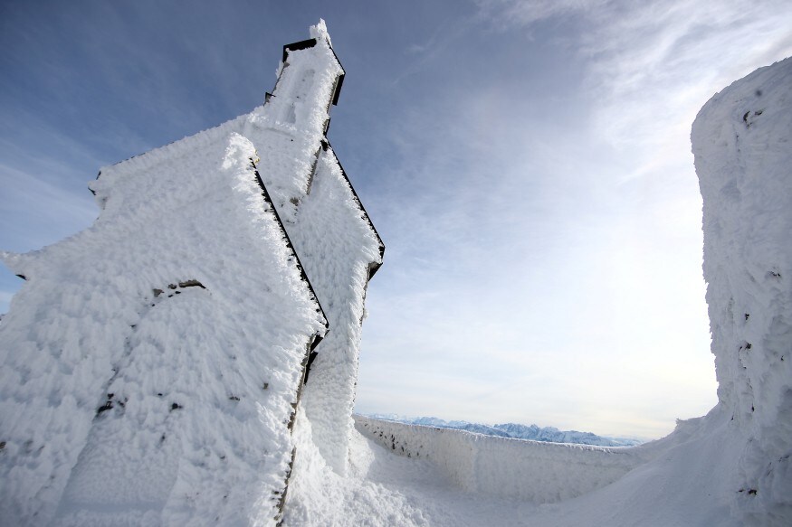 Photographers Around The World Capture Astonishing Winter - News18