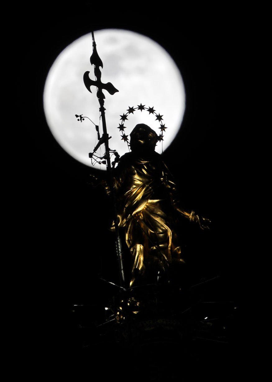 Super Snow Moon 2019: Spectacular Pictures Around the World - News18