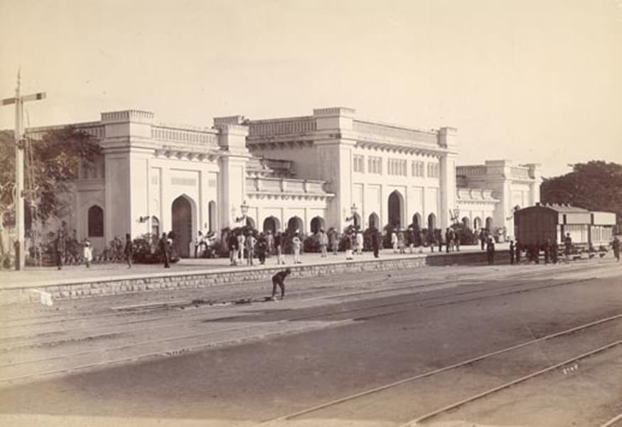Central Railway Completes 97 Years of EMU Service; Check Out Rare ...