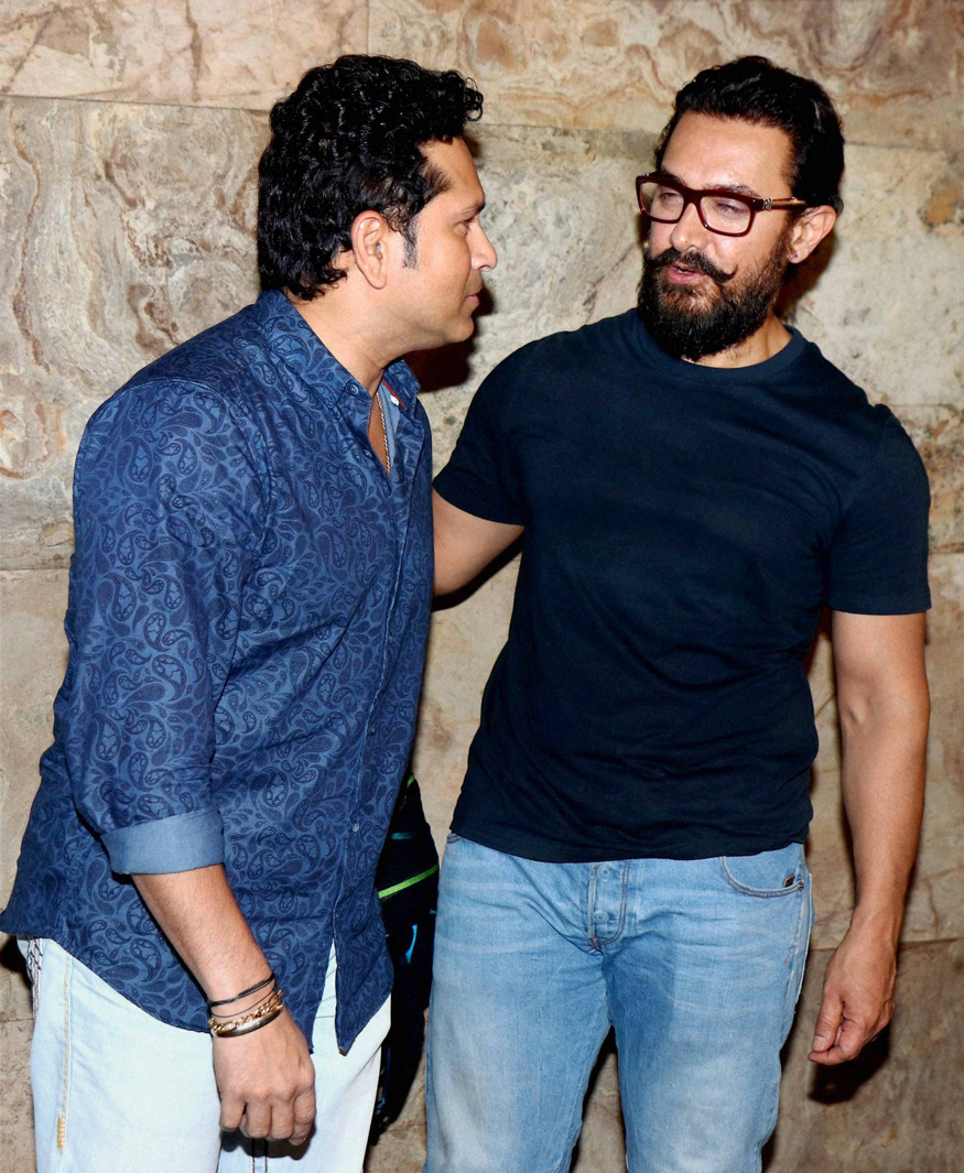 Sachin Tendulkar Turns 50! Best 50 Candid Photos of 'God of Cricket ...