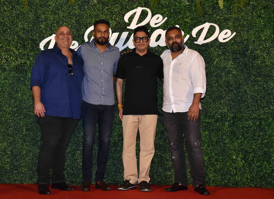 Ajay Devgn Celebrates his 50th Birthday at DDPD Trailer Launch - News18