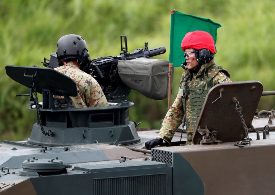 Japanese Military Shows Firepower Near Mount Fuji - In Photos - News18
