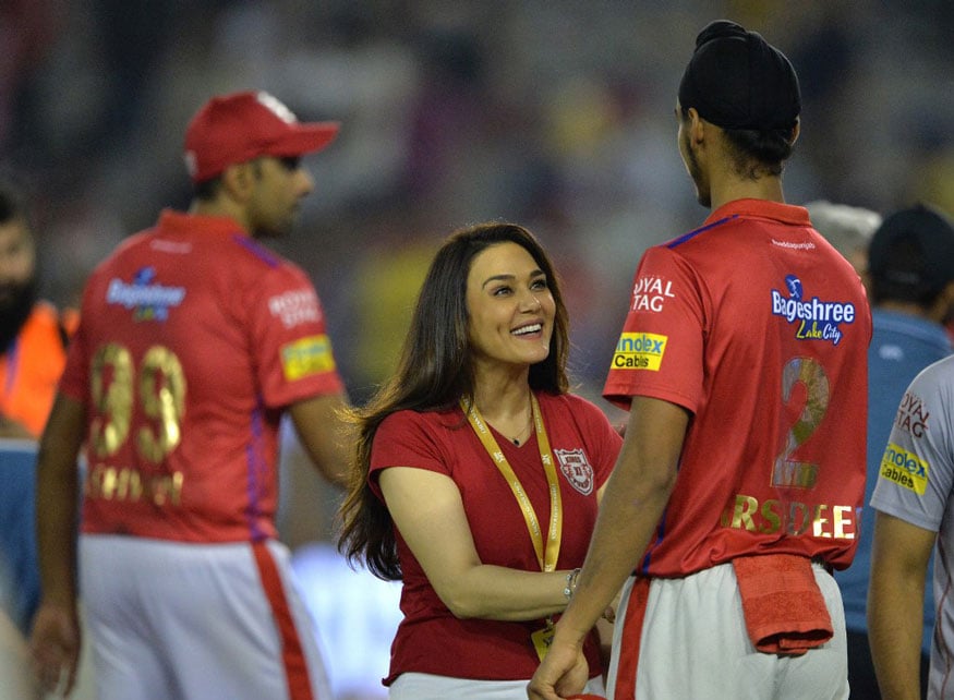 Preity Zinta Celebrates Kings XI Punjab's Win With Players - News18