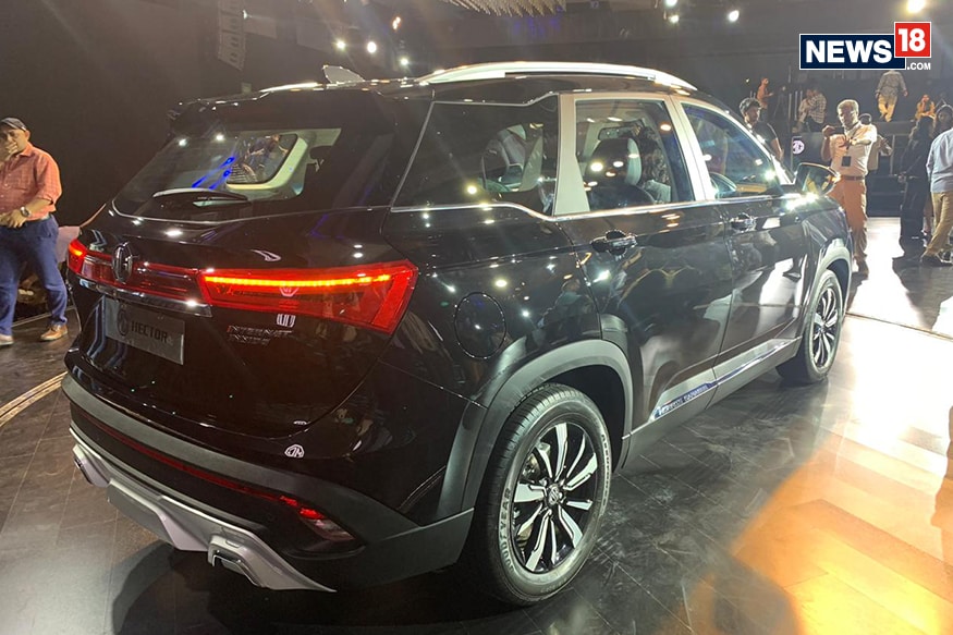 MG Hector SUV Unveiled, Looks Bold - See Pics - News18