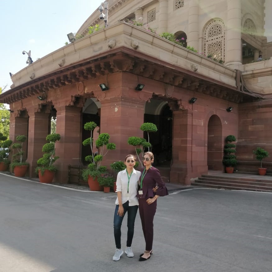 Elated TMC MPs Mimi & Nusrat Enjoy a Quick Photo Session at Parliament ...