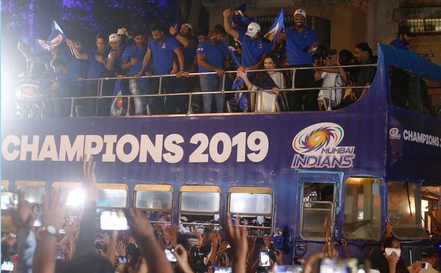 Mumbai Indians Celebrate IPL 2019 Victory With Open-Bus Parade - News18