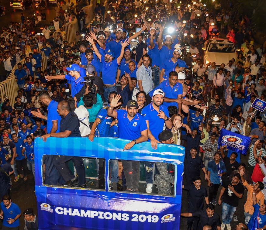 Mumbai Indians Celebrate IPL 2019 Victory With Open-Bus Parade - News18