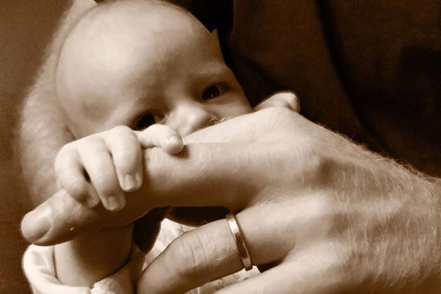 Prince Harry & Meghan Share a New Photo of Baby Archie - News18
