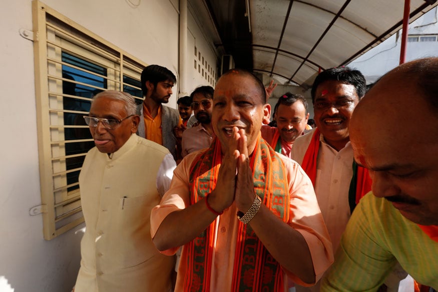 UP CM Yogi Adityanath Celebrates BJP's Victory in Lucknow - News18