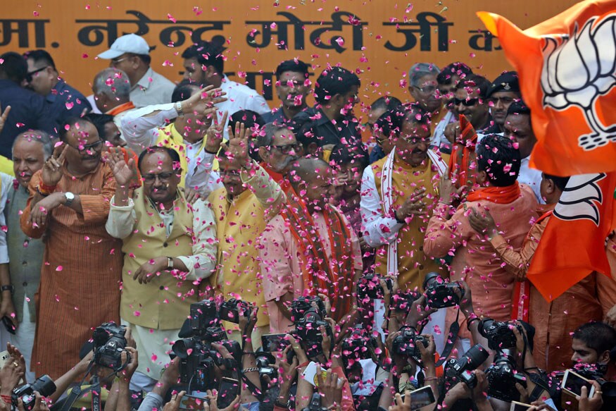 UP CM Yogi Adityanath Celebrates BJP's Victory in Lucknow - News18