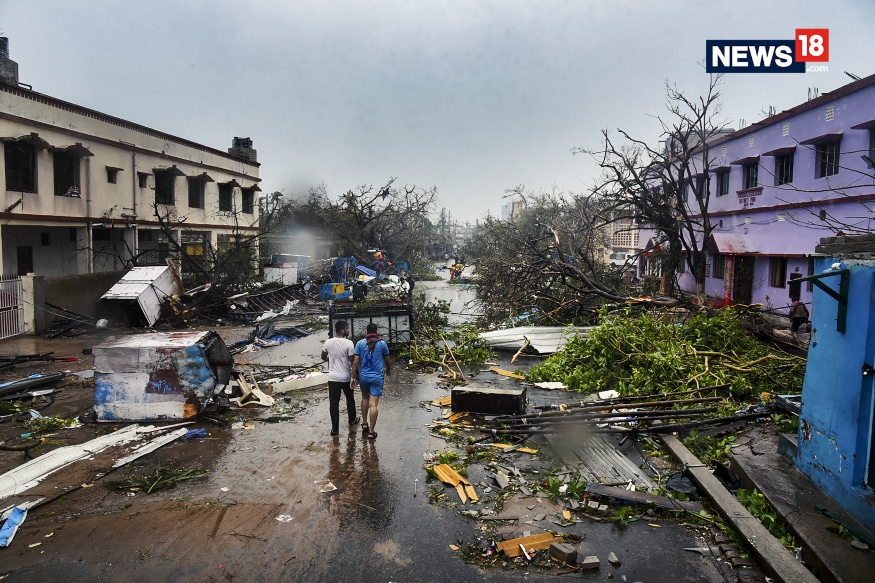 Cyclone Fani Batters Odisha: People Share Terrifying Videos To Show Its ...
