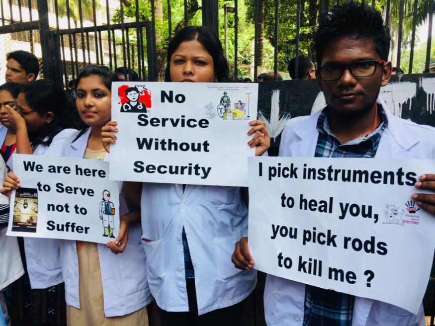 Doctors' Strike: Protest Spreads Across India in Solidarity With ...