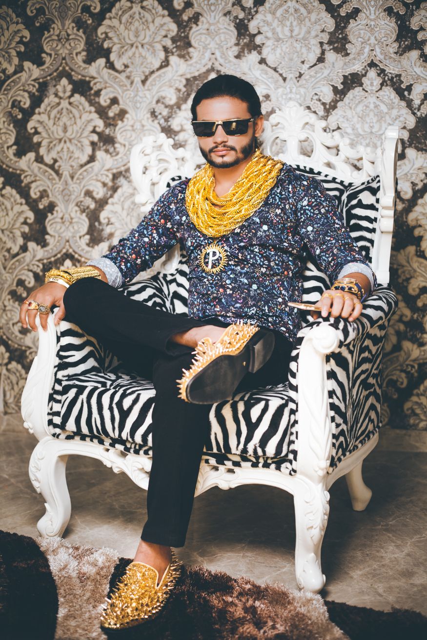 Move Over Bappi Lahiri, the New 'Gold Man' of India, Prashant Laxman is ...