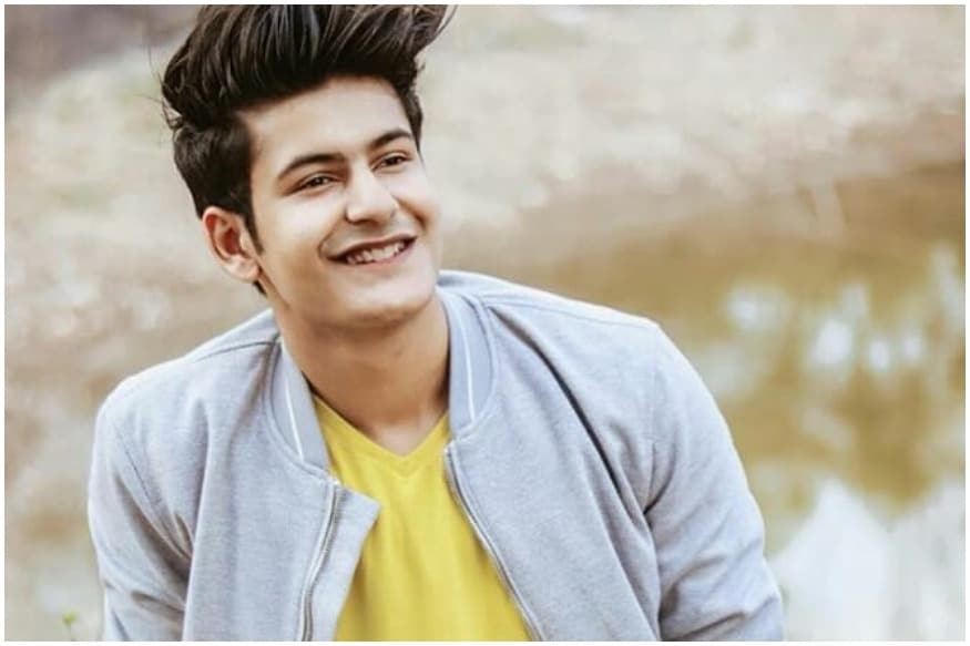 Tik Tok Star Manjul Khattar Is Gearing Up For His Bollywood Debut - News18
