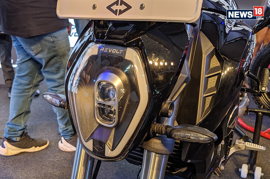Revolt RV400 AI-Enabled Electric Motorcycle Unveiled - See Photos - News18