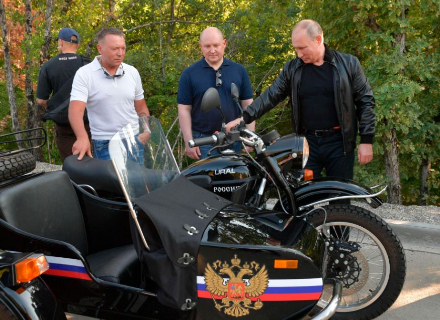 Vladimir Putin Rides Legendary Ural Motorcycle With Night Wolves Bikers ...