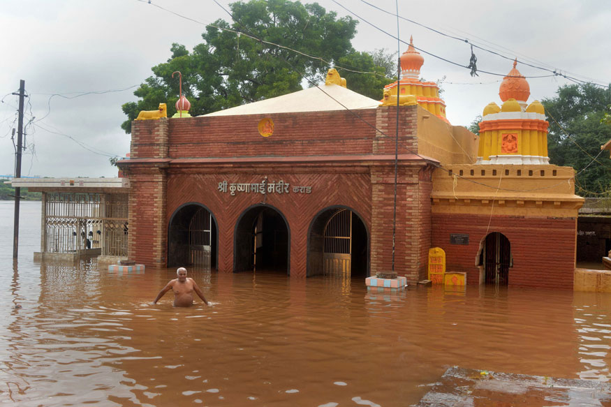 Maharashtra Floods: Dramatic Visuals of Monsoon Fury - News18