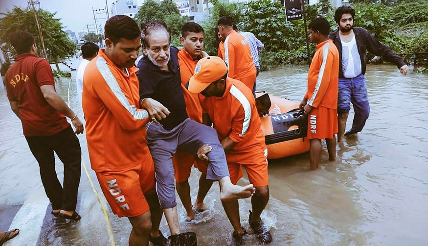 Photos Heavy Rains Lead To Flash Floods In Vadodara Gujarat News18