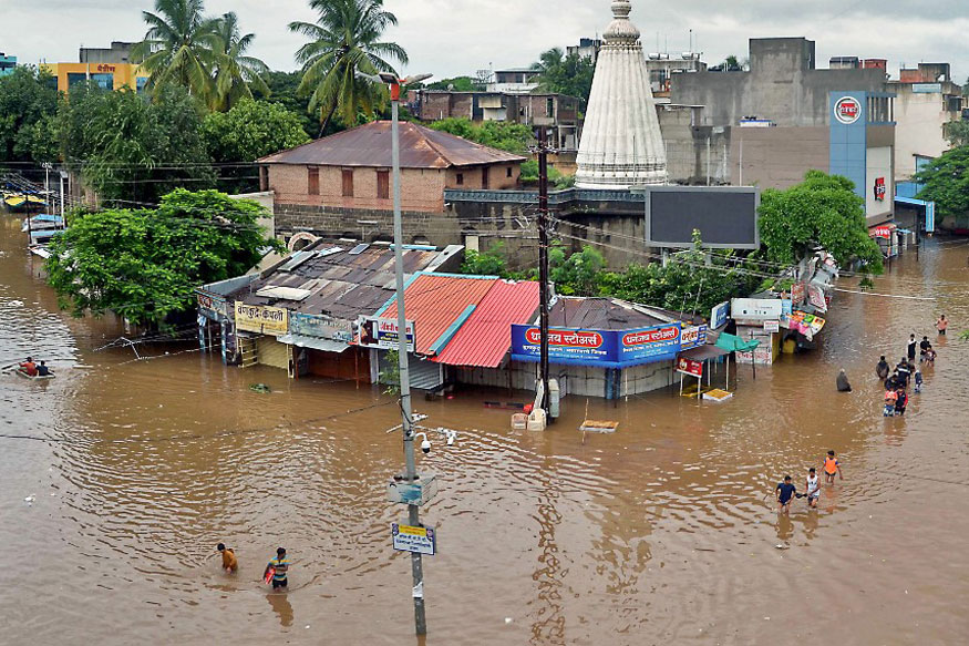Chopper to Drop Relief Material in Maharashtra's Flood-hit Sangli - News18