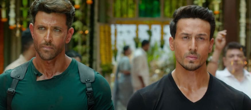War Movie Stills: Hrithik Roshan & Tiger Shroff's Face-off in Action ...