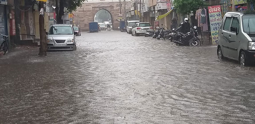 PHOTOS: Heavy Rains Lead to Flash Floods in Vadodara, Gujarat